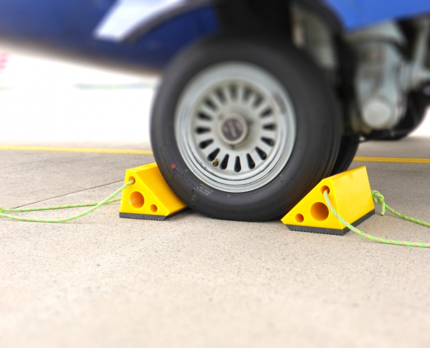 Chocks - weyer.aero >> Aircraft Chocks from the expert